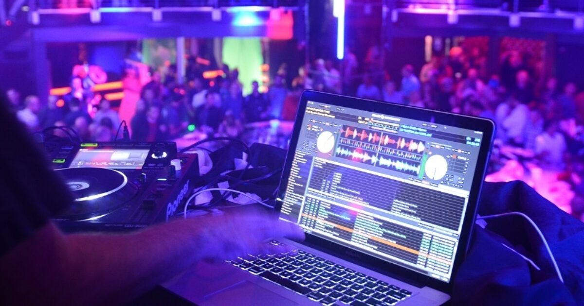 The AvePoint RED Party Returns to Microsoft Ignite | AvePoint